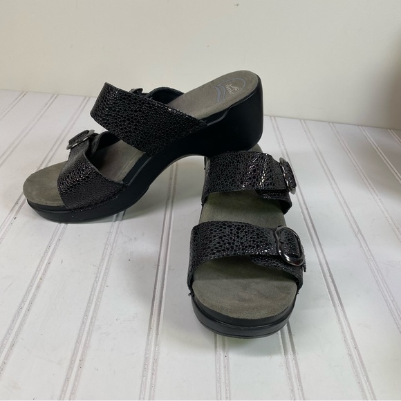 Dansko | Shoes | Dansko Sophie Metallic Black Pebbled Leather 2strap ...